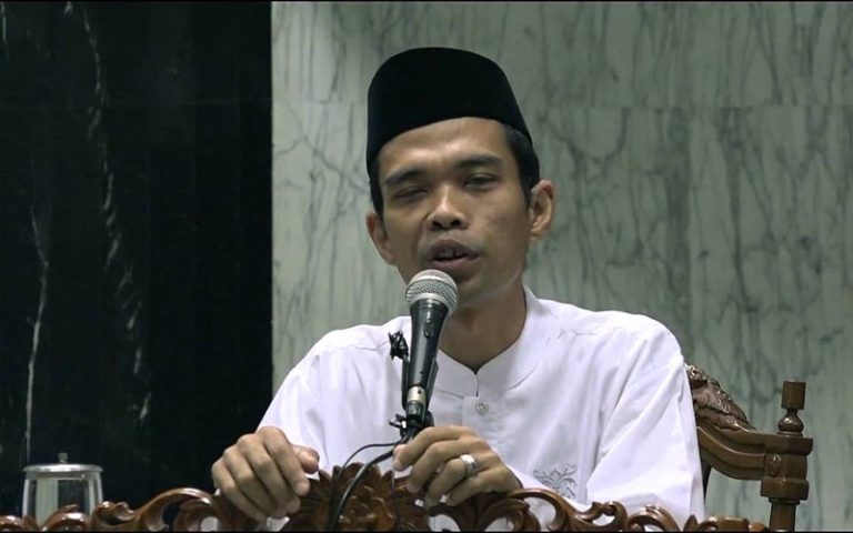 Sempat Ditolak, Ustad Abdul Somad Diizinkan Ceramah Setelah Nyanyikan ... Sempat Ditolak, Ustad Abdul Somad Diizinkan Ceramah Setelah Nyanyikan ...