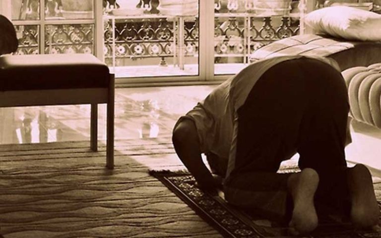 Shalat Tahajud, Haruskah Tidur Dulu? - Islampos