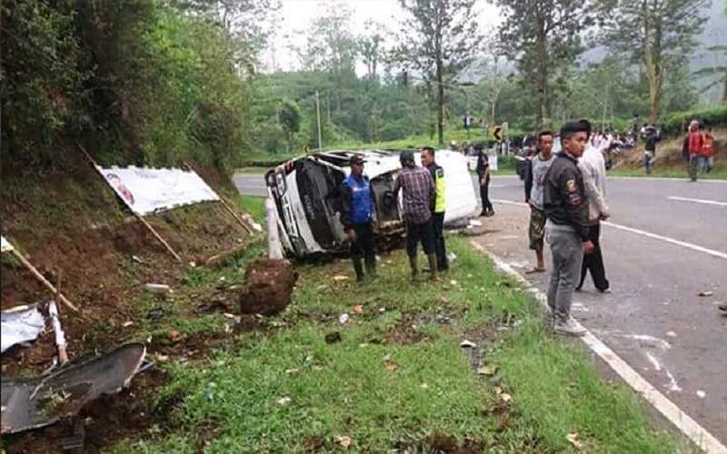 Ini Kronologi Kecelakaan Minibus Yang Kembali Terjadi Di Tanjakan Emen ... Ini Kronologi Kecelakaan Minibus Yang Kembali Terjadi Di Tanjakan Emen ...