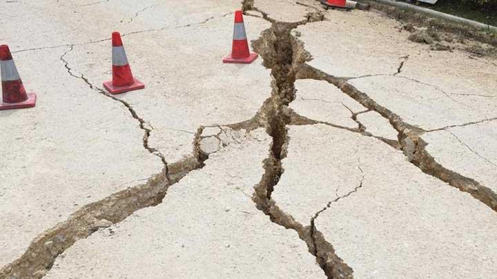 IAGI: Gempa Situbondo Disebabkan Sesar Kambing - Islampos IAGI: Gempa Situbondo Disebabkan Sesar Kambing - Islampos