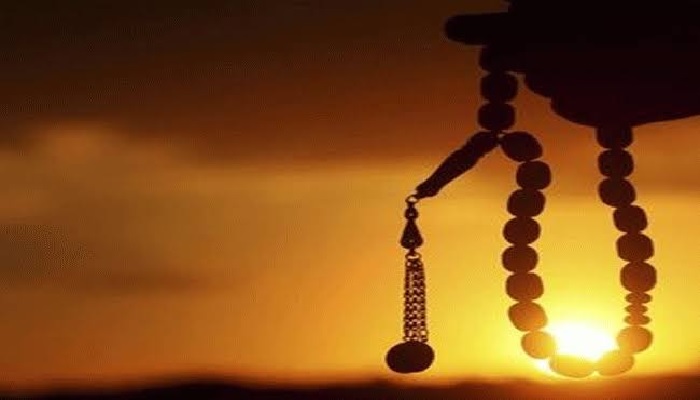 Inilah 3 Manfaat Berzikir Dalam Islam - Islampos