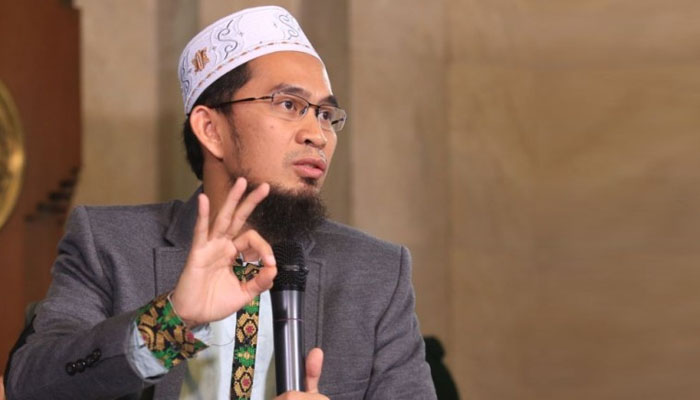 Jika Engkau Ingin Selalu Ditolong Allah, Oleh Ustadz Adi Hidayat - Islampos Jika Engkau Ingin Selalu Ditolong Allah, Oleh Ustadz Adi Hidayat - Islampos